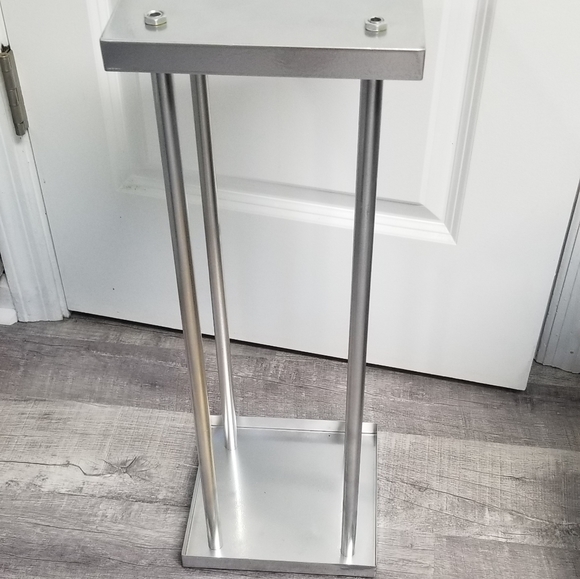 Accents | Metal Plant Stand Silver | Poshmark